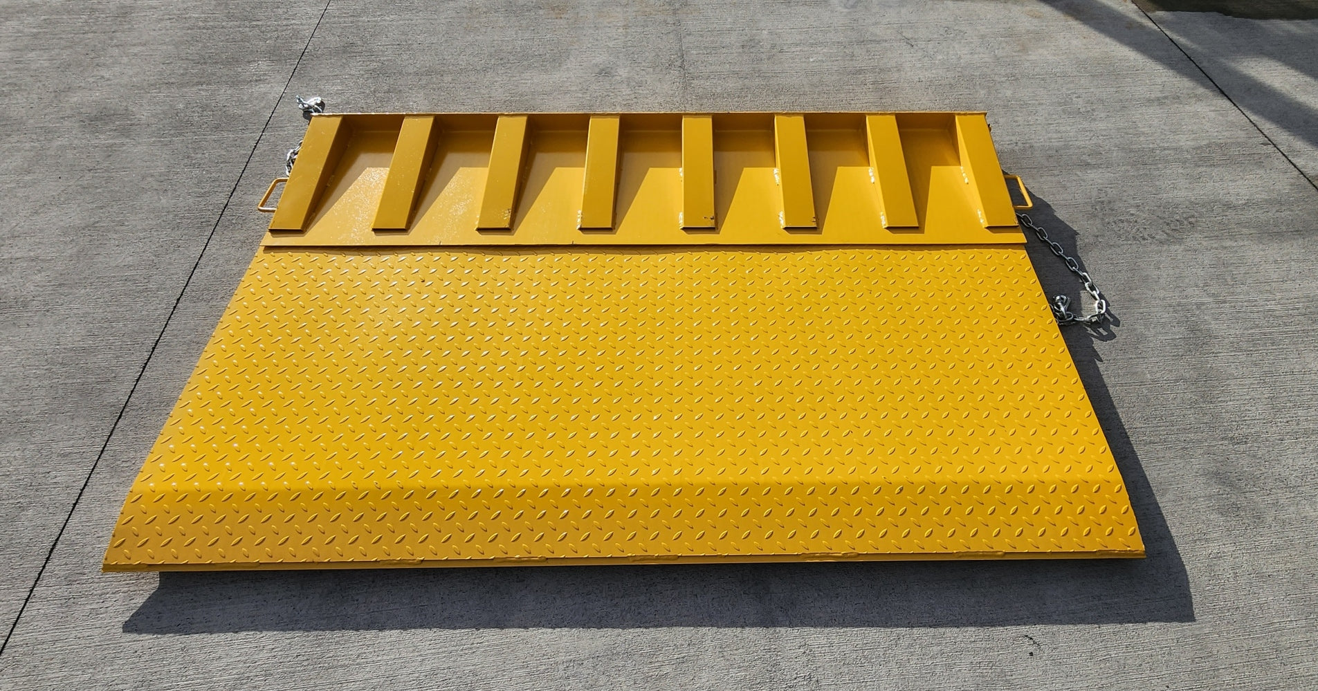 Folding Forklift Container Ramp 2000x2200mm – ForkPart