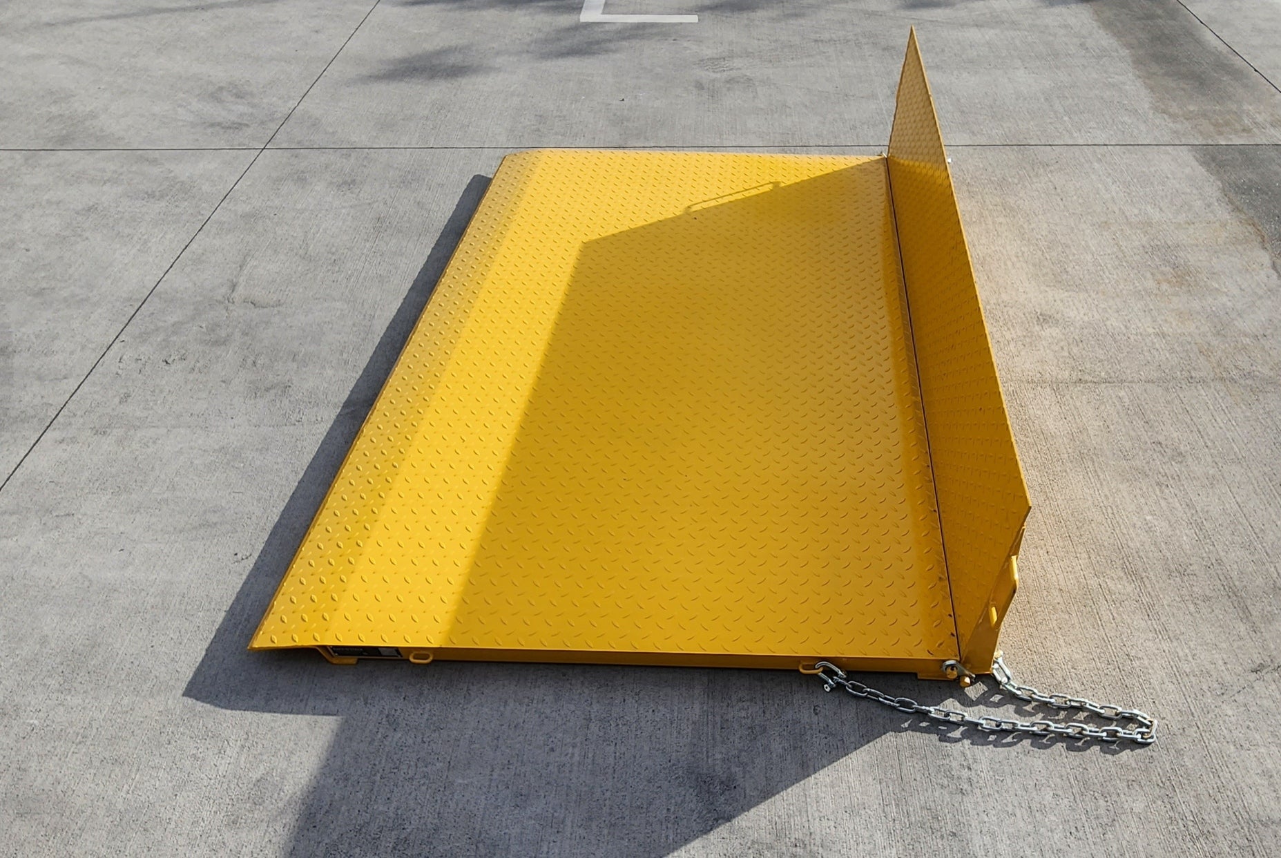 Folding Forklift Container Ramp 2000x2200mm – ForkPart